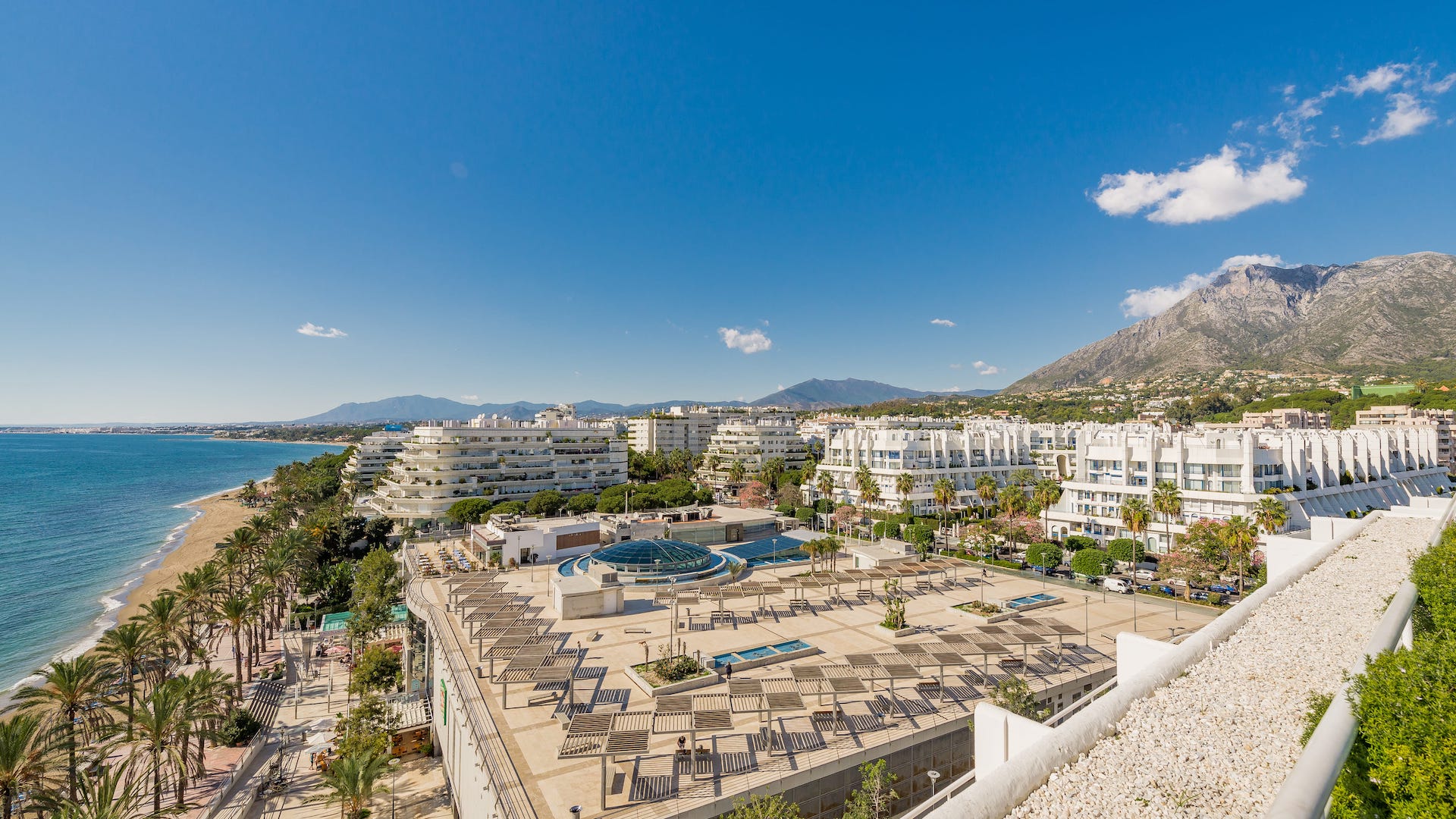 Descubre las Mejores propiedades junto a la Playa en Marbella